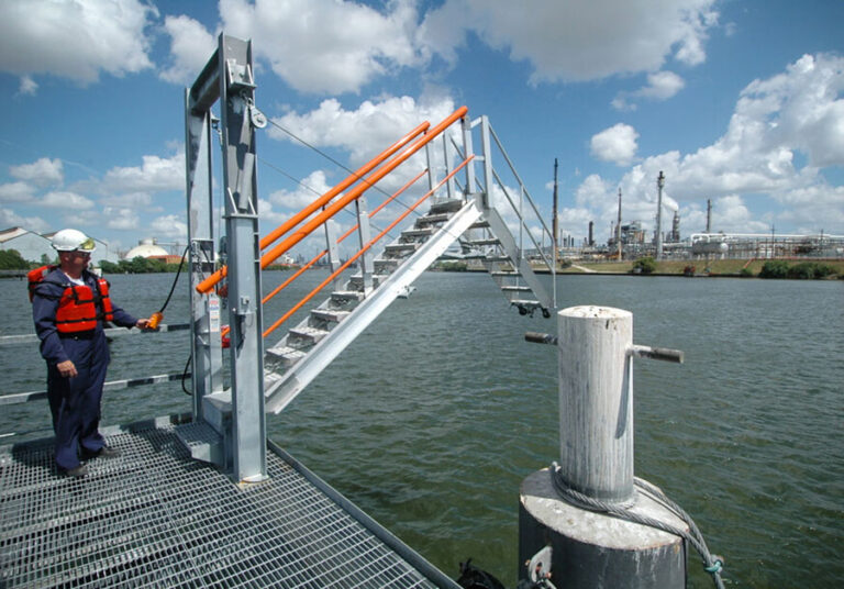Gangways - Barge and Ship Access